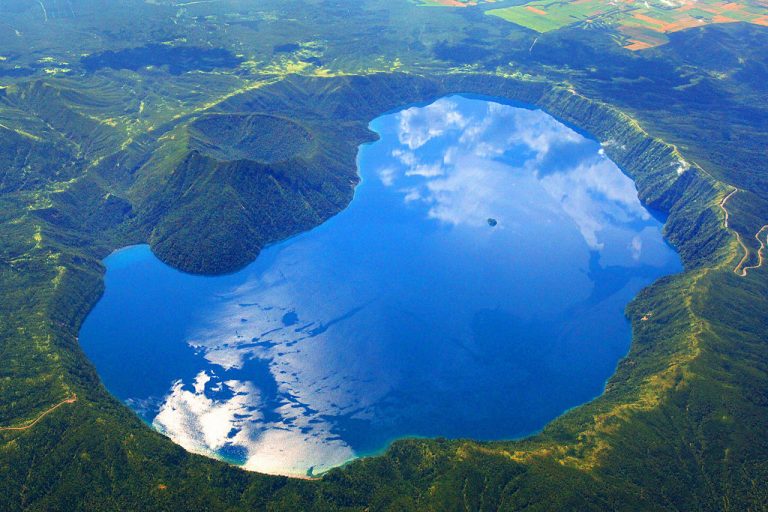 Lake Mashu - ANA Experience Class